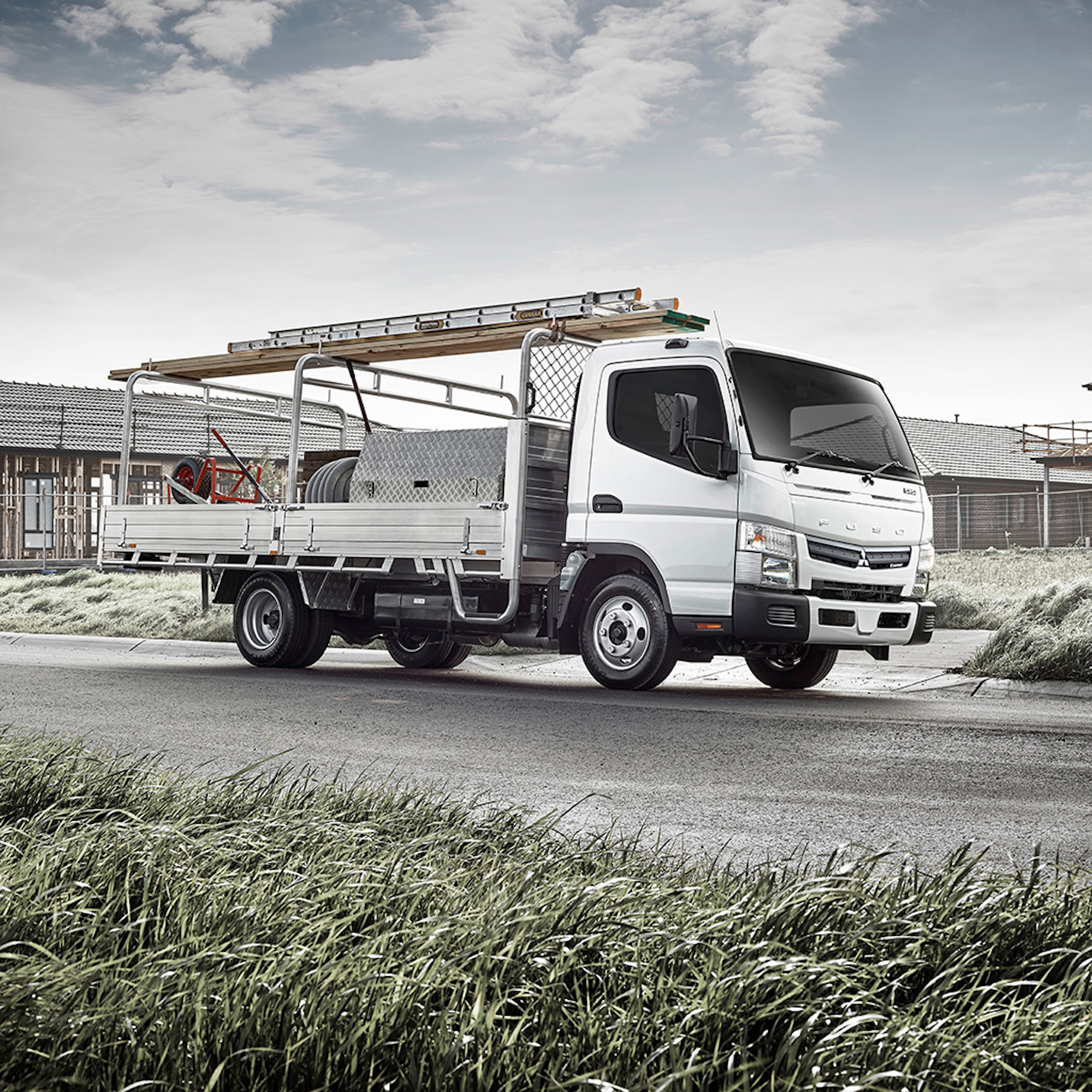 Canter 4x2 - 515 City Cab - Fuso Truck & Bus Australia