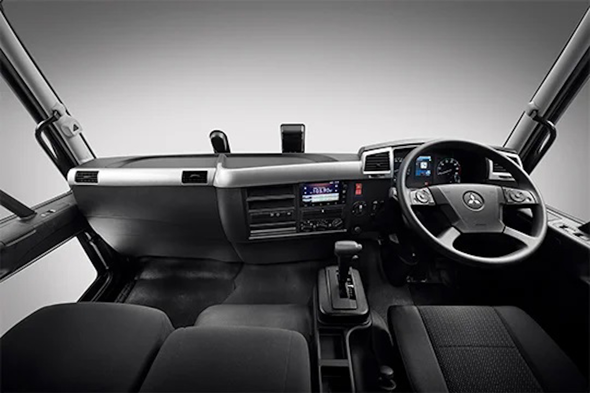 Fuso Fighter Euro 6 Debuted in Brisbane | Fuso Truck & Bus